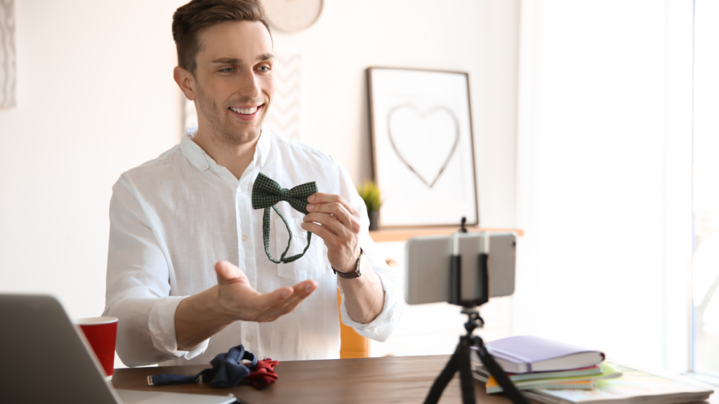 A Guide to the Best Time to Go Live on Facebook - CommentSold